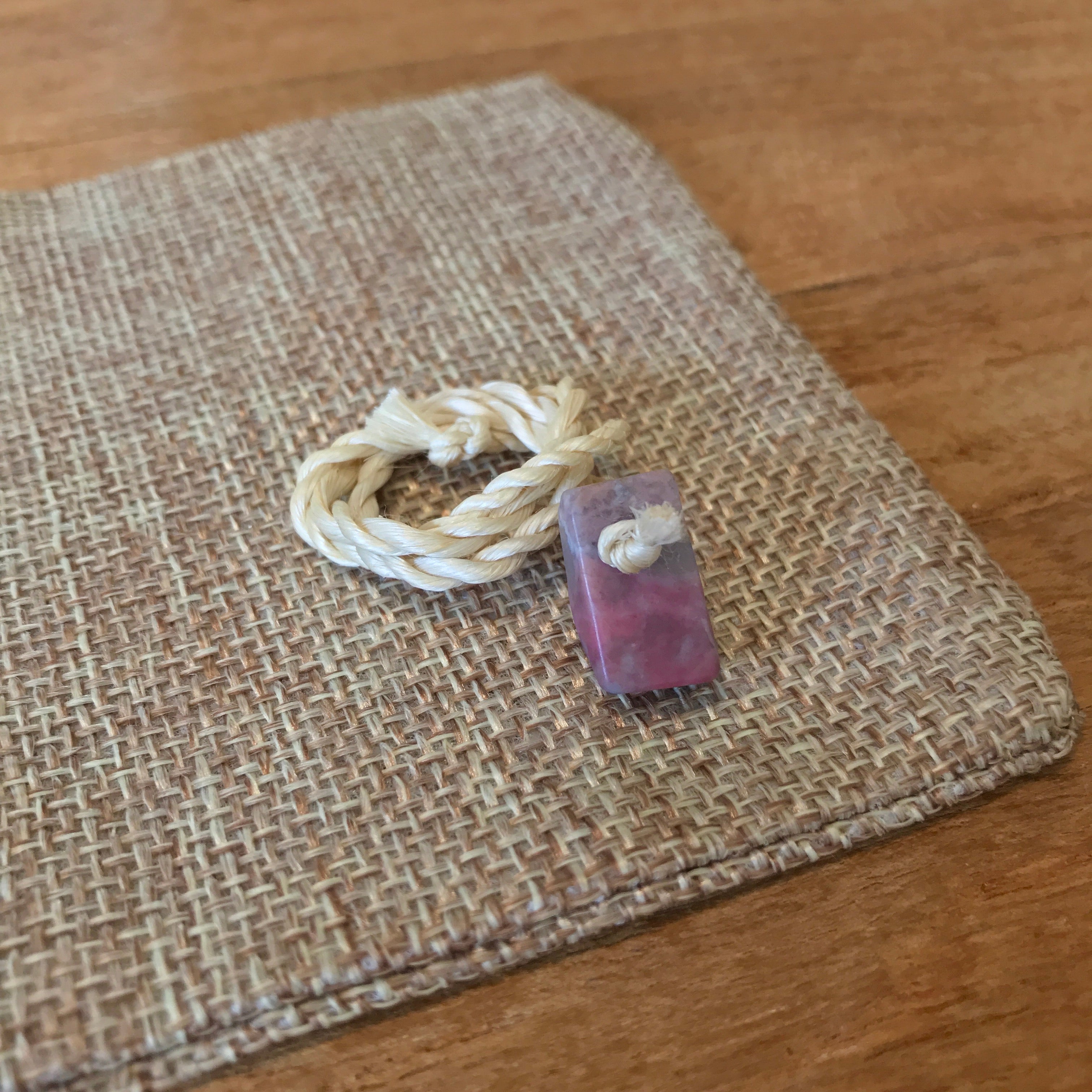 Muka Pito Tie with Gemstone – Aotearoa Gemstones